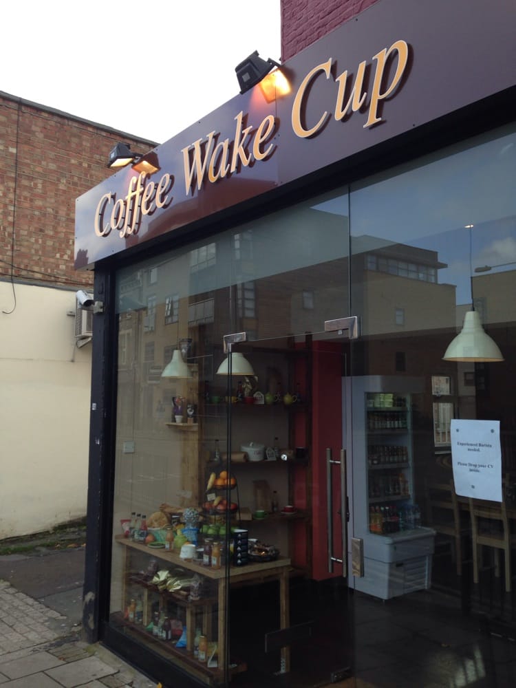 HURUF TIMBUL WAKE CUP COFFEE DAAN MOGOT